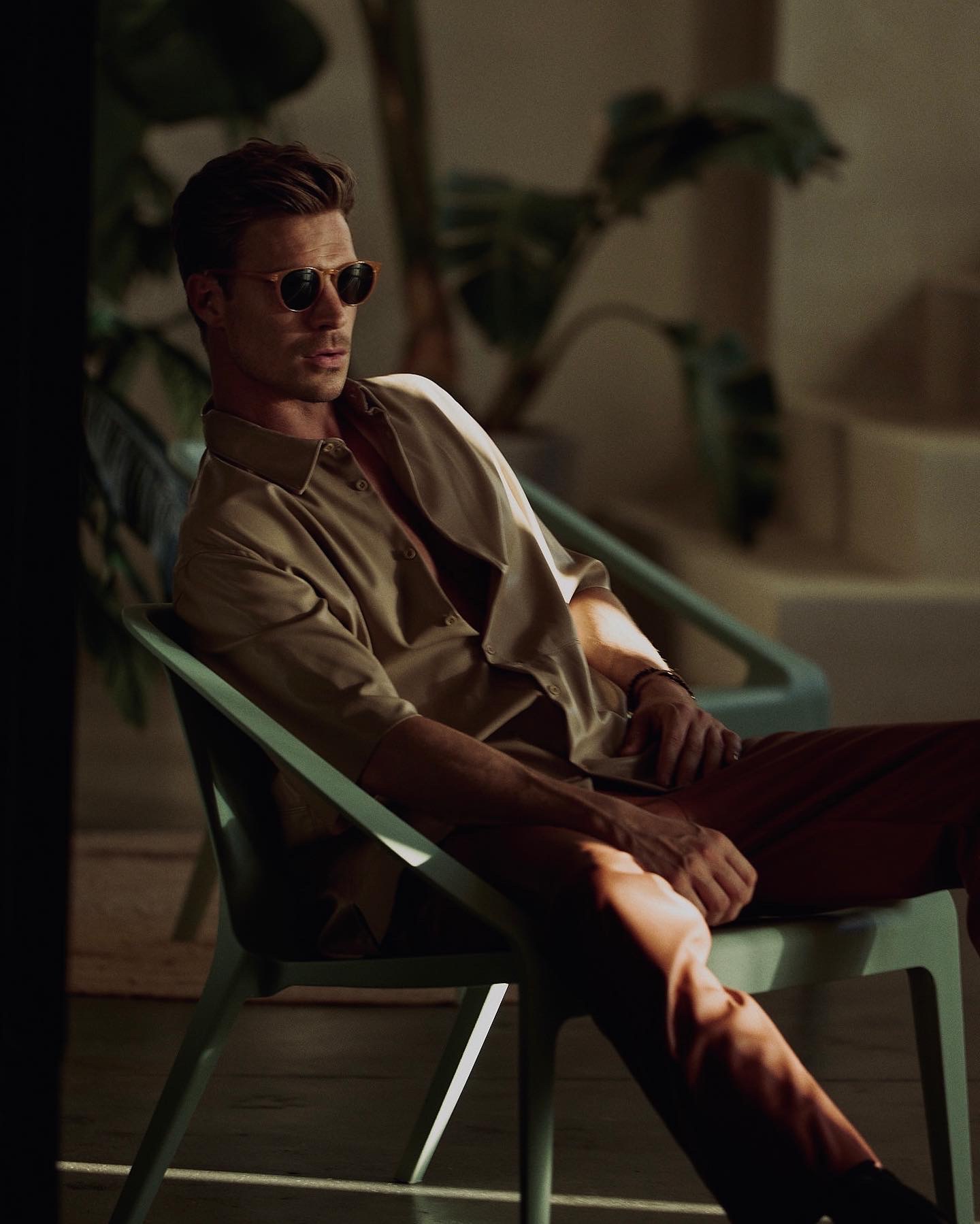 Julian | shine management