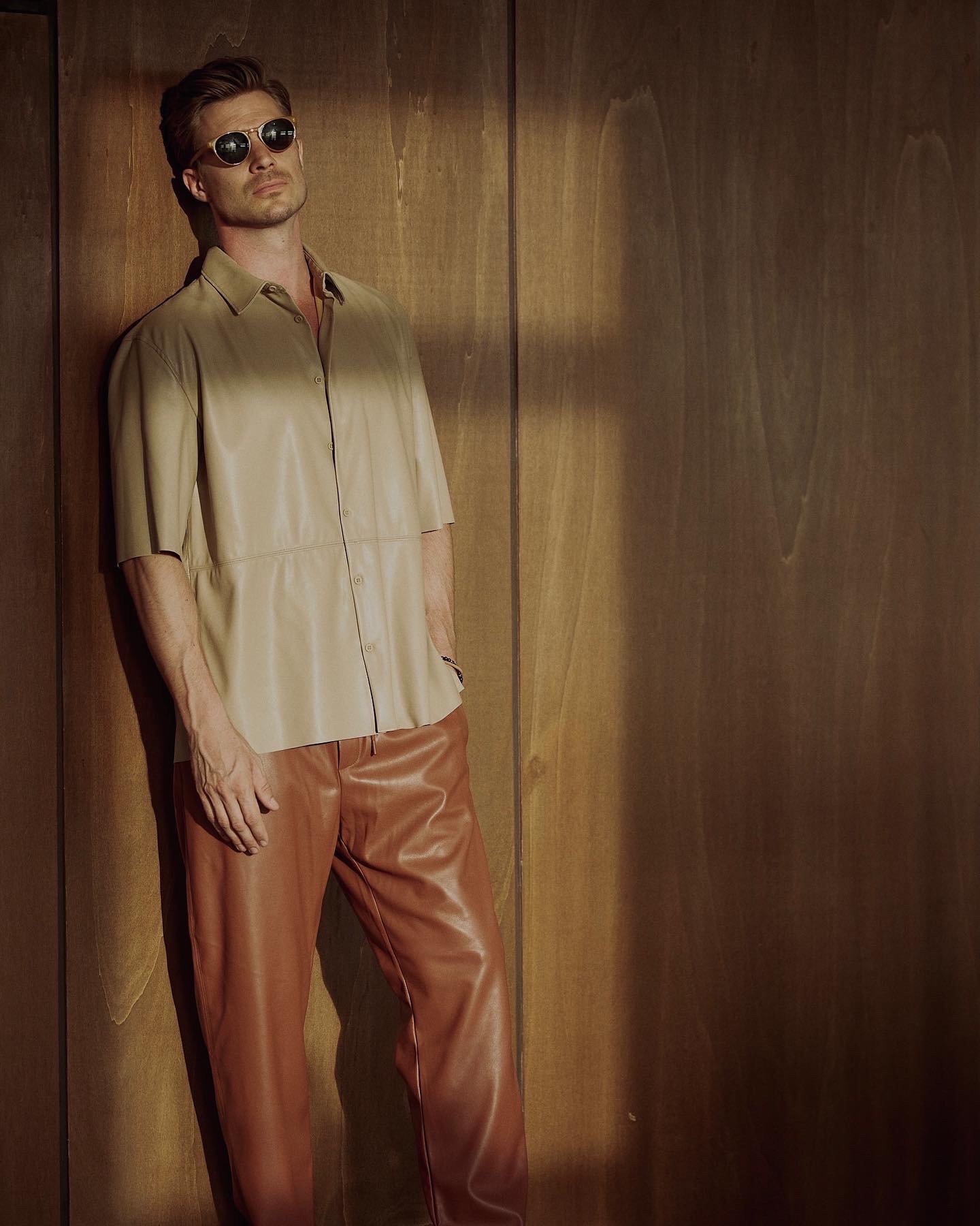 Julian | shine management